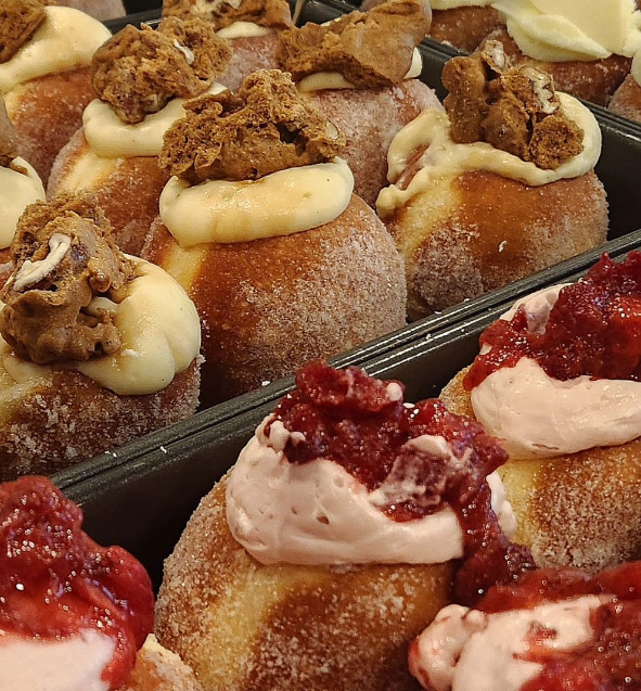 1/2 Dozen Donuts | Mac's Chocolate & Bakeshop